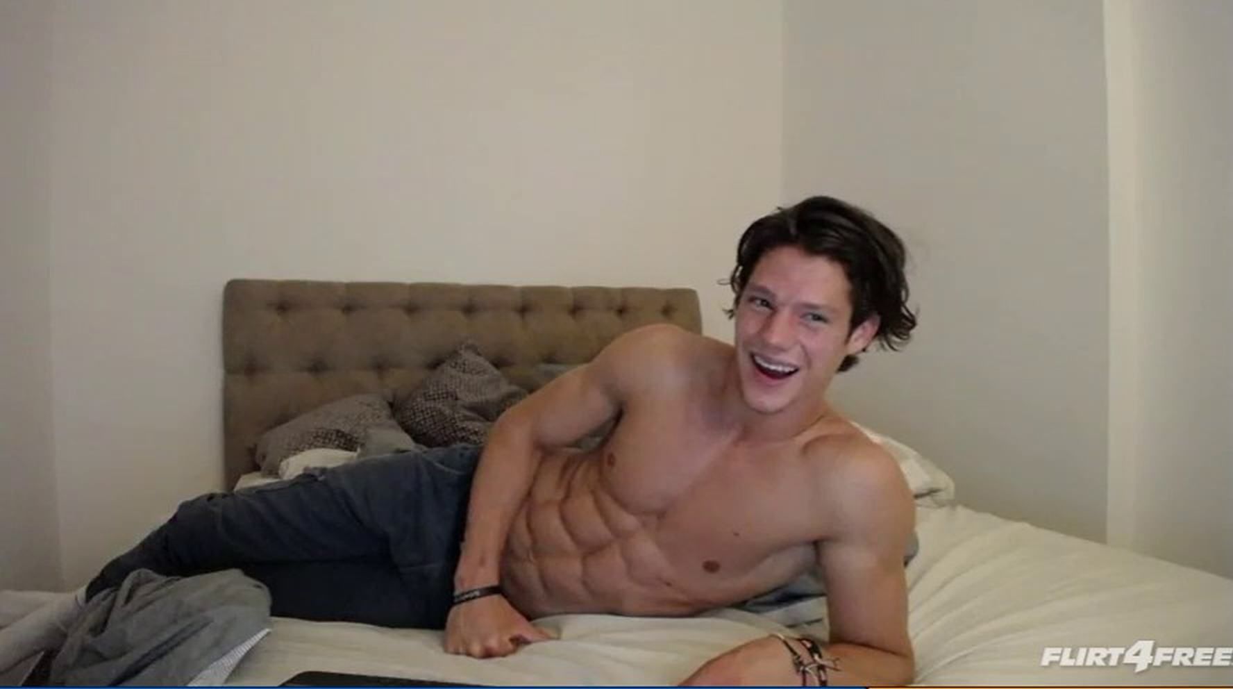 Ethan Opry Flirt4free