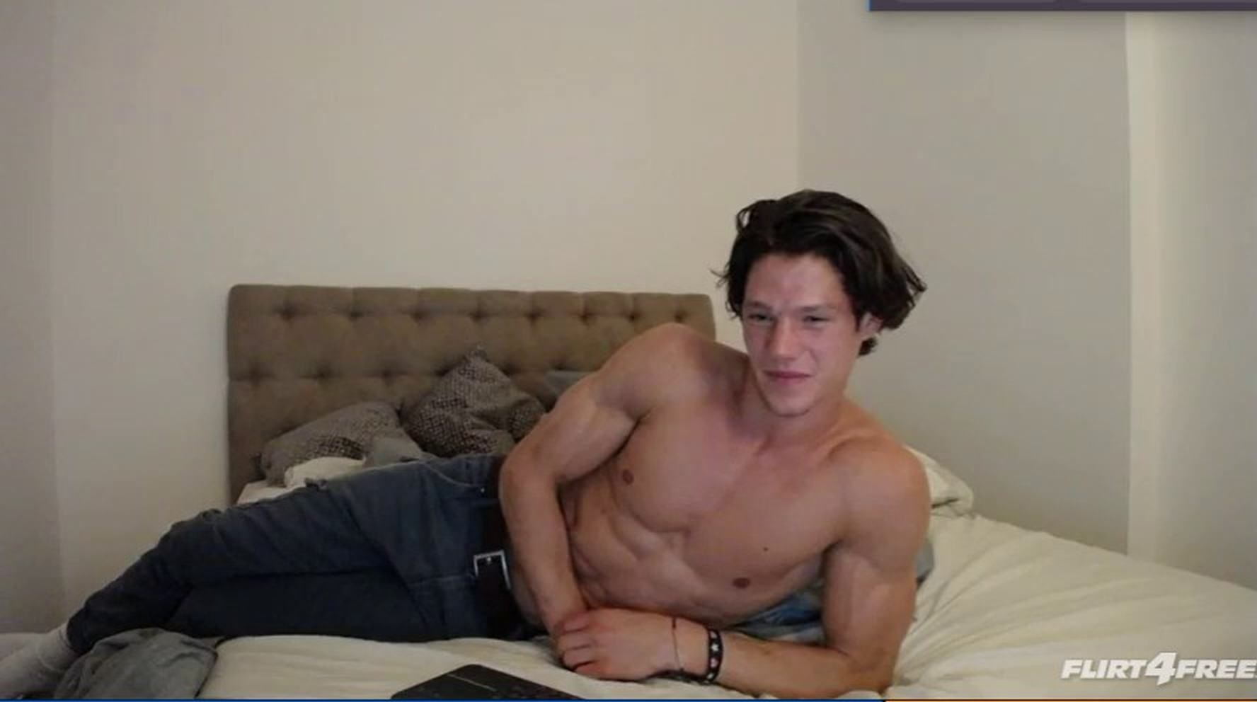 Ethan Opry Flirt4free