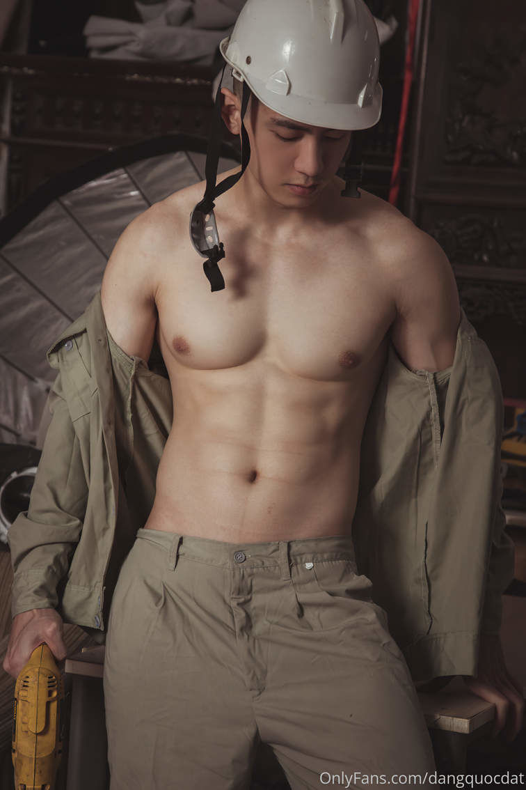 Onlyfans Dang Quoc Dat Worker 1